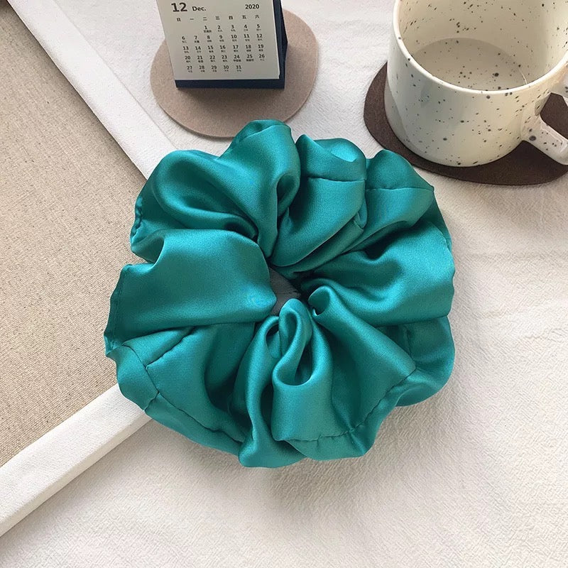 Silk Scrunchie - Aqua – Zadeh Beauty